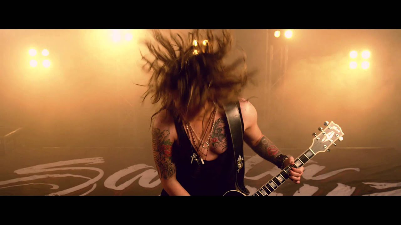 Santa Cruz - Aiming High (Official Music Video)