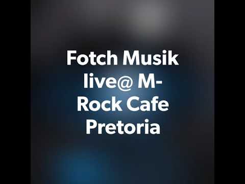 Fotch Musik DJ.... Soundsbar on the background