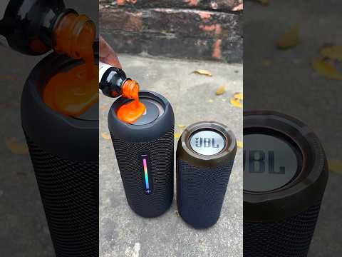 Portronic and JBL colour basstest