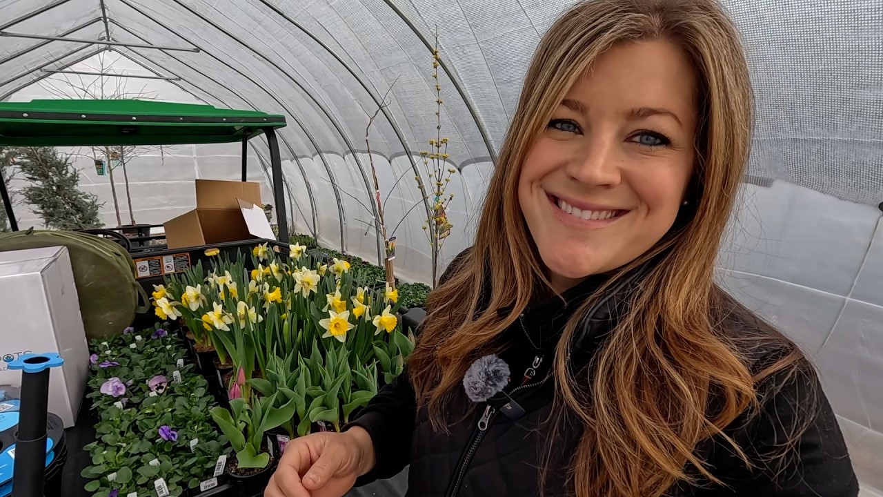 Planting 13 Simple, Sweet, Spring Containers & 3 Invincibelle Ruby Hydrangeas! 🌸🌸🌸 // Garden Answer