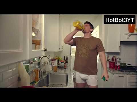 Steve Howey bulto | Making Babies (2018) | Hot Bot 3