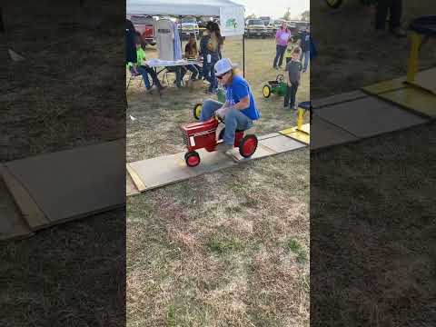 Evan Kelsay Wins Petal Pull Nationals #shorts #internationalharvester #1066
