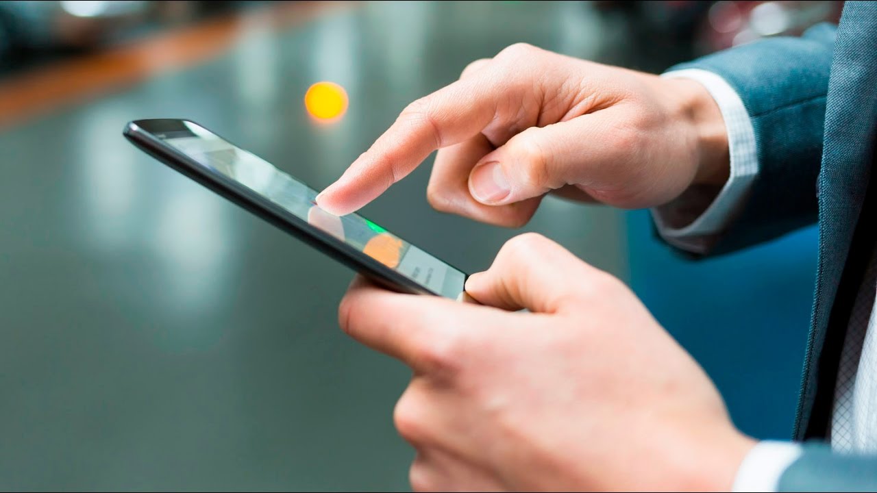The science behind how a touchscreen works