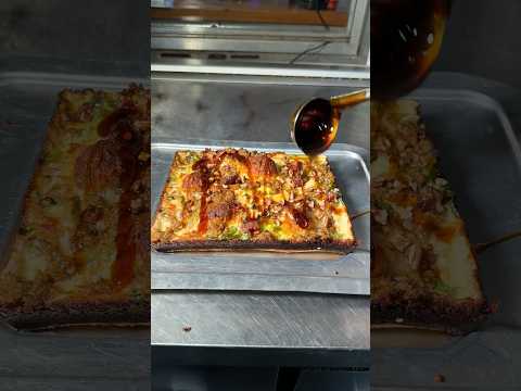 Where else they eating a Boudin Pizza & some Boudin Meatballs? #bayouteche #cajunsaucer