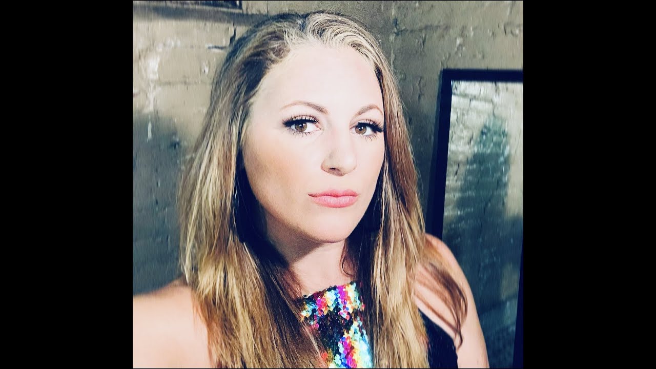 Hire Sarah Glassman - Singing Pianist in New York City, NY | GigSalad