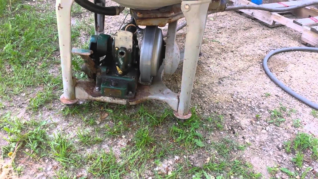 Wringer washer in action