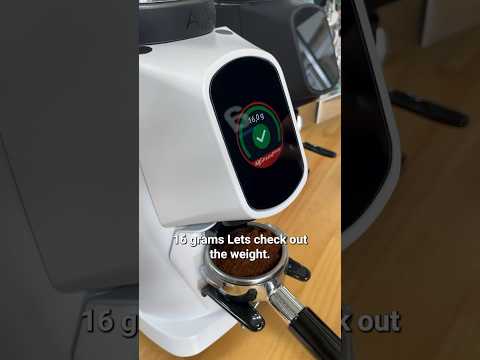 Testing the accuracy of the Fiorenzato AllGround Sense grind by weight coffee grinder. #coffee #cafe