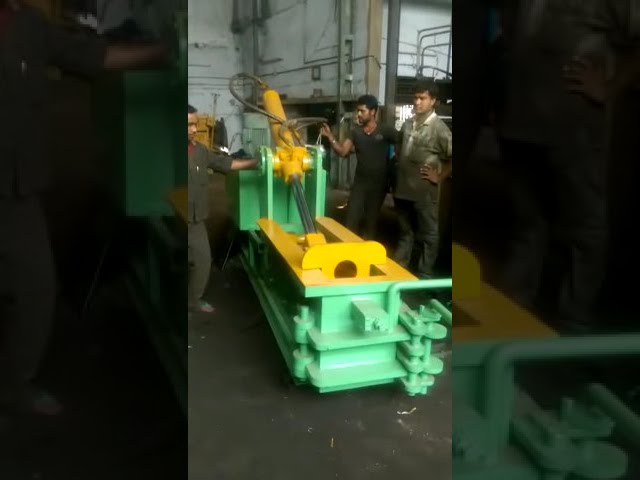 Hydraulic Baling Machine - Industrial Twin Rotatable Box Baling Machine ...