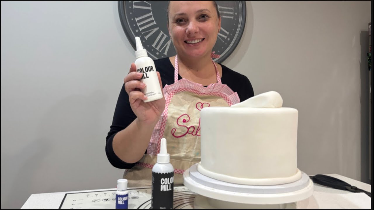 Drip cake using colour mill 