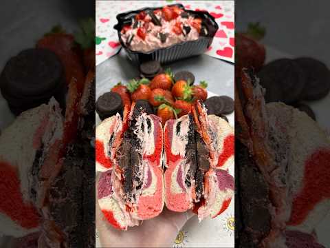 Could you eat this whole Vday dessert bagel? #bagels #foodie