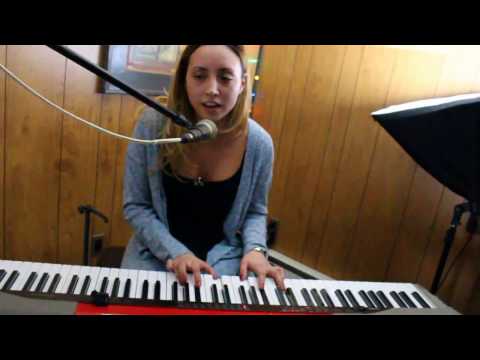 For A Reason || Corinna Lods || An Empty House Session