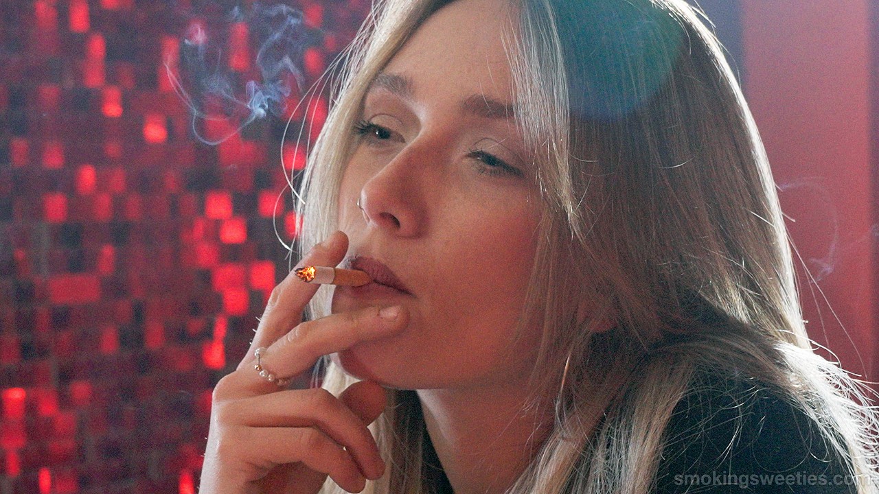 3 young regular smokers, -pack per day each– make their debut as SmokingSweeties models.
