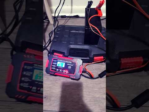 12V Intelligent Pulse Repair Charger charging 12.8v 10Ah 128wh Lifepo4 Battery #shorts #solar