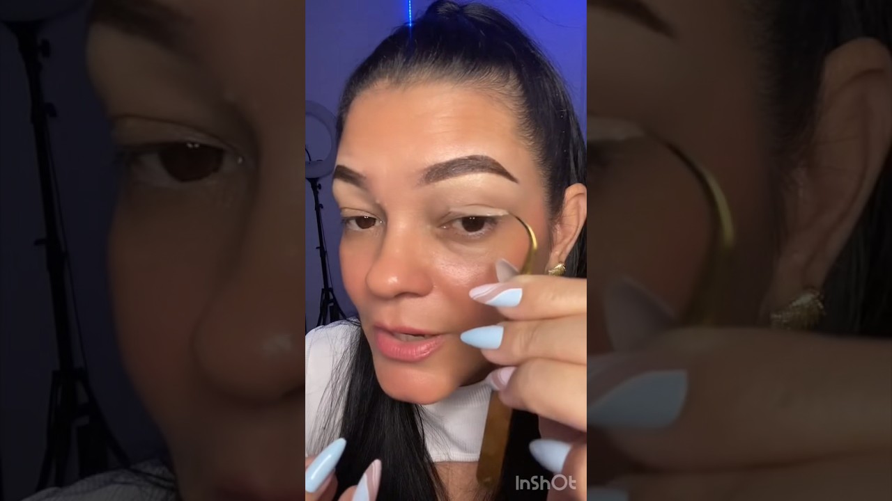 Eyelid lift stickers 😱 #ThandyMakeup #IAmYourDroopingEyelidHero #TeemDroopingEyelids