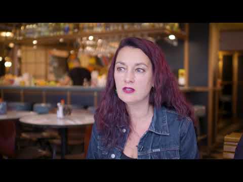 Meet Leslie, a Brit using Airbnb to see more of the UK | Airbnb Citizen