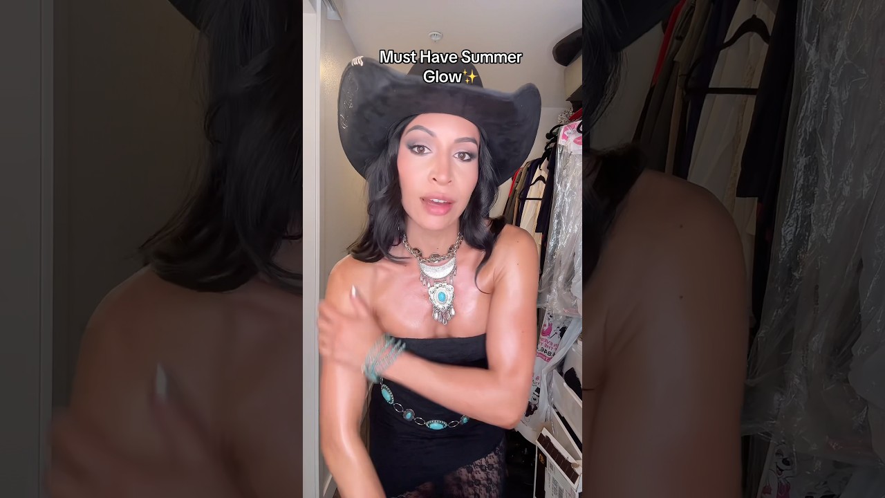 FAVORITE SUMMER GLOW OIL! 🤩🤩😆 #summerglow #shorts