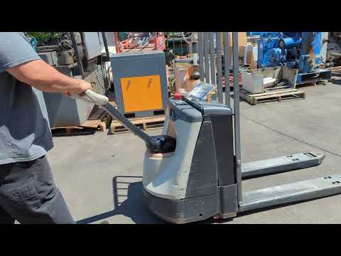 Crown 4500 lbs Capacity Electric Pallet Jack Lift Truck 24V with Battery Charger
