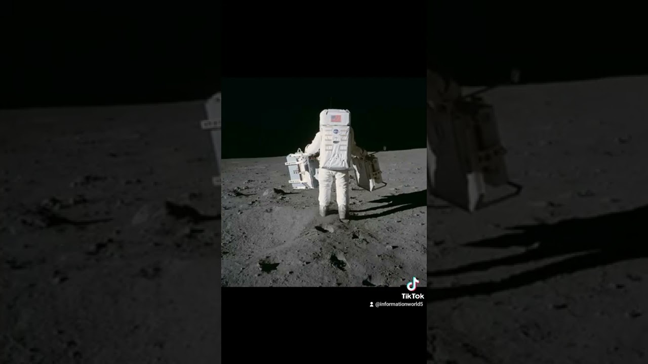 Astronaut foot print on moon