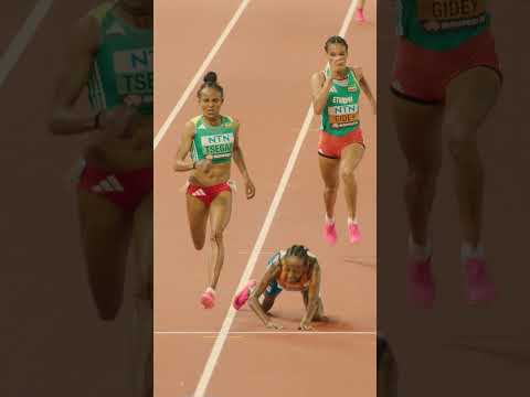 Leading 🇪🇹 to a 10,000m sweep 😮💨 #athletics #worldathleticschamps #ethiopia #running