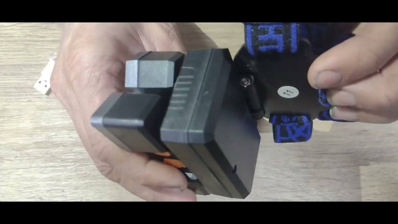 Lanterna Cabeça C/ 5 Led Cree T6 Profissional Muito Potente