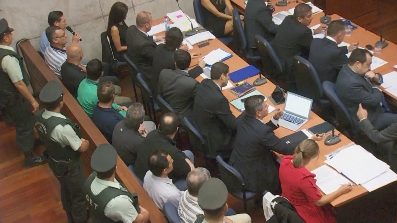 Fiscalía solicita prisión preventiva para las 10 personas formalizadas por fraude en Carabineros