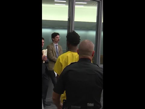 Man arrested, accused of trying to kill mom, sister