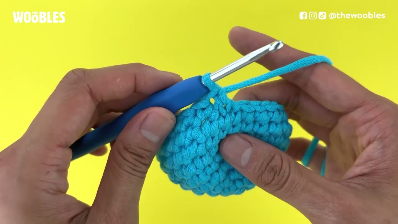 Left-handed crochet: How to invisibly decrease (dec) stitches in crochet