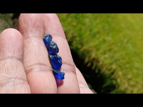 Cost of a Blue Sapphire. Why blue Sapphires are so expensive?