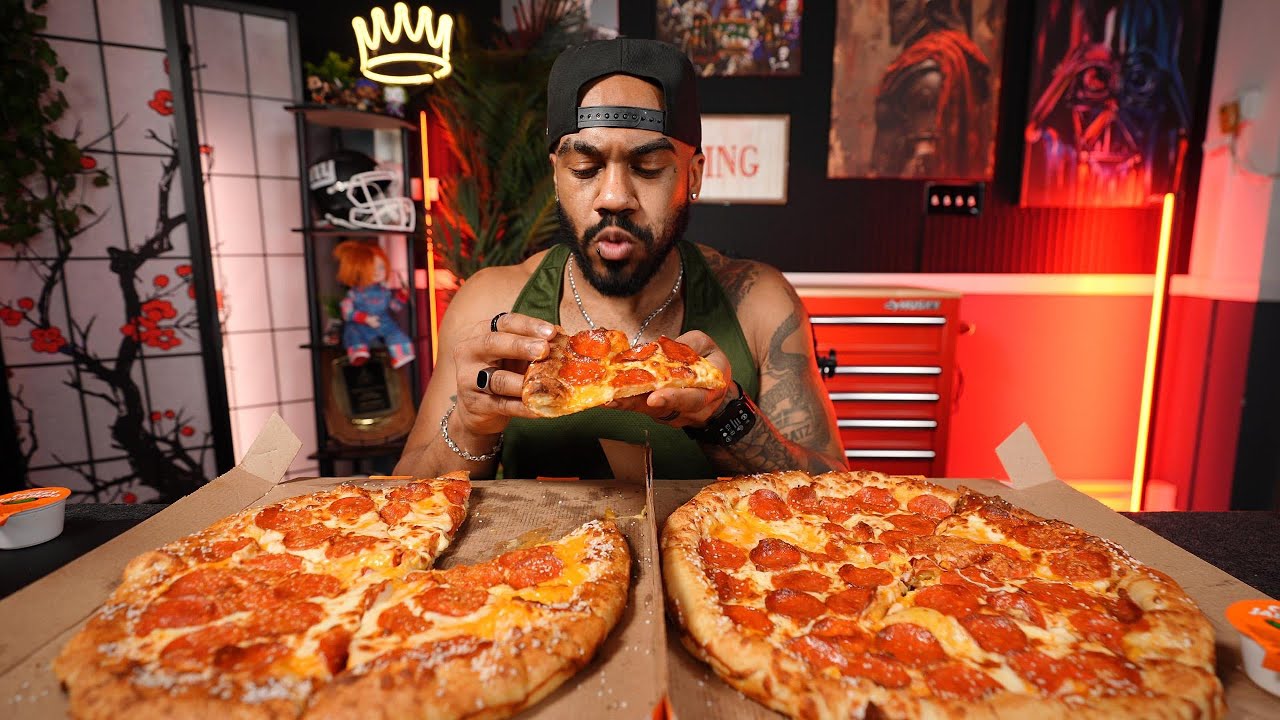Little Caesar's New Stuffed Pretzel Crust - HEAT!