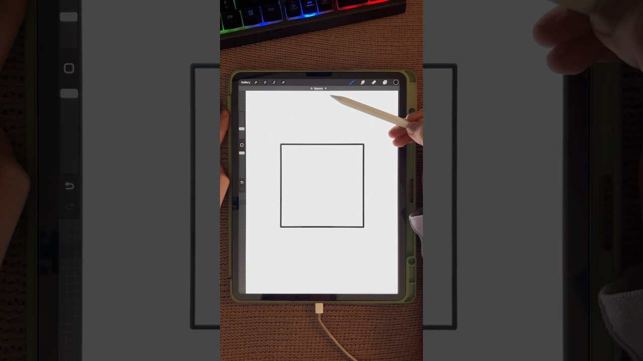 🎨 Master Perfect Shapes in Procreate with This Quick Trick✨ #digitalart #procreate #shorts #ipadart