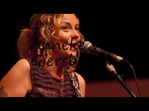 How to Pronounce Anneke van Giersbergen?