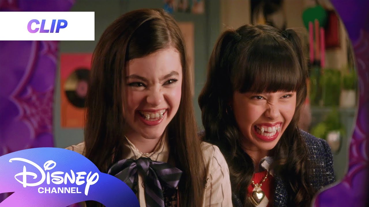 Vee Teaches Brittany How to be a Vampire! 👯‍♀️💜  | Vampirina: Teenage Vampire | @disneychannel