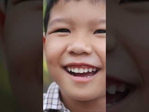 How to get rid of yellow teeth