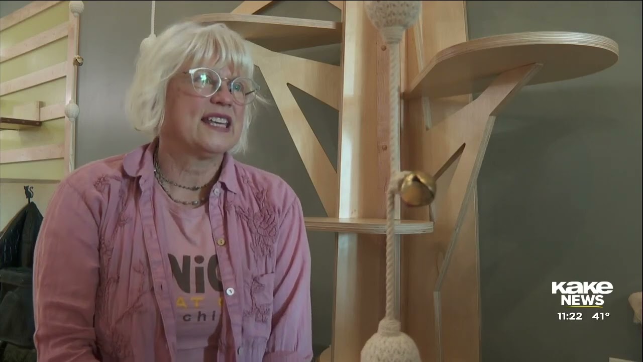 Croissants, coffee and cats: Wichita’s first cat cafe, Snick’s, opens its doors