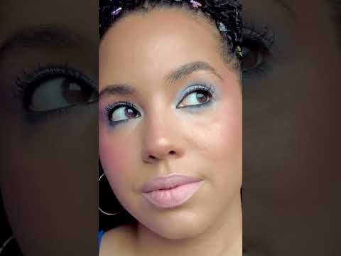 We tested the most-hyped lip products from the early 2000s. #Y2K #makeup #lipstick