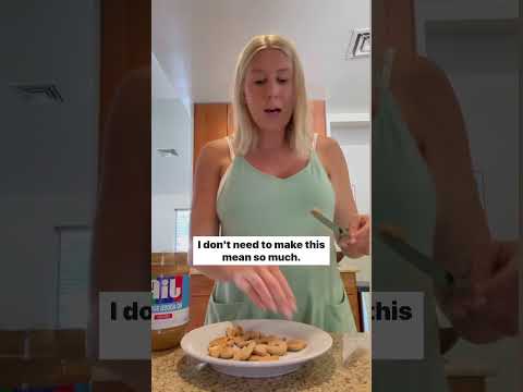 Binge Eating Recovery Tip From A Licensed Therapist | A Mantra You Need #bingeeatingrecovery