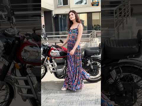 Shivani Raghuvanshi Spotted in Juhu! 🎬 | Promoting Amazon Prime's 'Du' Series | #ShivaniRaghuvanshi