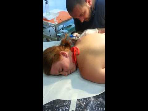 Sarah's First Tattoo! Hobo Tattoo Gallery, Bologna