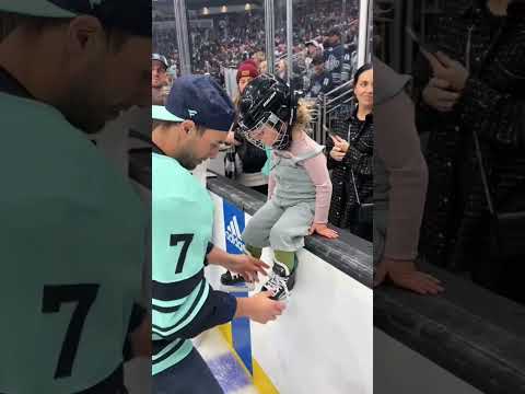 Kraken players brought out the kiddos! π