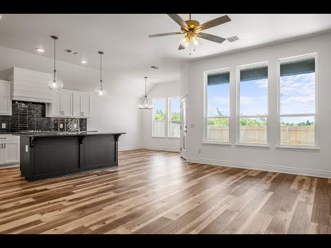 Charming Craftsman-style Home with Luxurious Features and Reduced Price!
