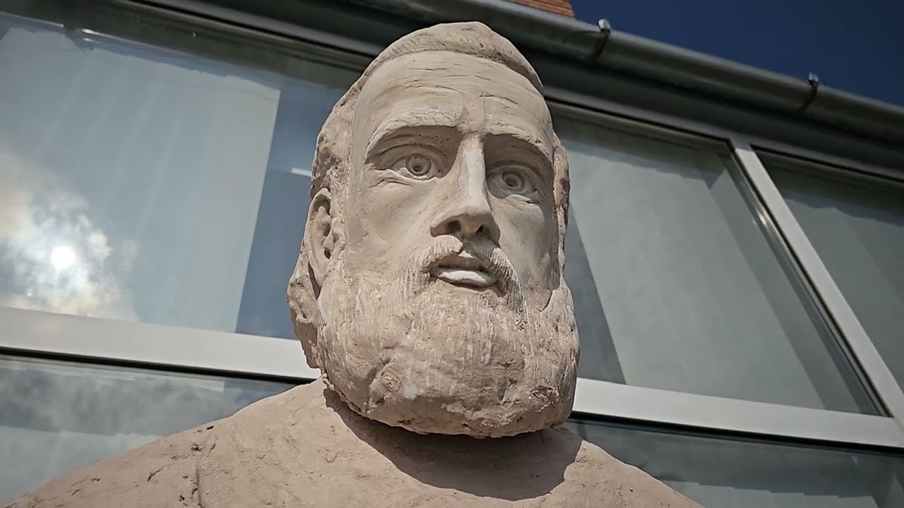 Un hunedorean a recreat Buzduganul lui Ioan de Hunedoara | Ziarul ...