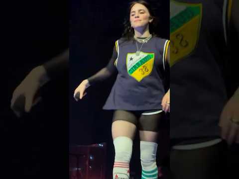Billie Eilish performing “ Birds of a Feather “ Night 2 in Barcelona, Spain 🧢 #billieeilish #tour