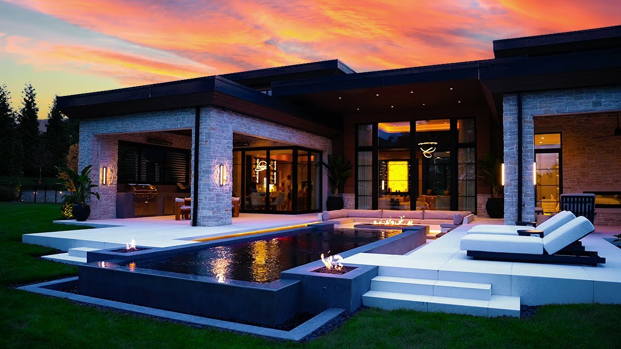 How to Design a Resort-Style Yard for Every Season