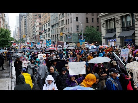 Thousands join No Kings rally and march in NYC