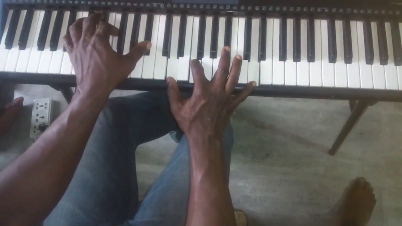 SINACH Way Maker Piano Chords for Beginners Tutorial