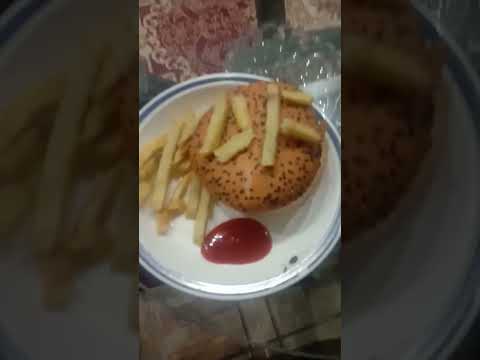 Burger and Fries 🍔🍟 DF means Different Foods #shorts