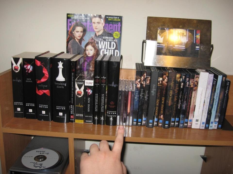 Twilight Ultimate Media Collection (Books, CDs, Movies...)