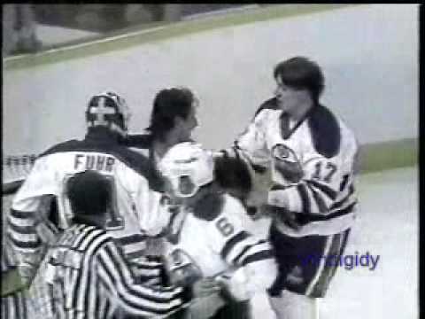 Larry Playfair vs. Marty McSorley, December 22, 1987 - Los Angeles ...