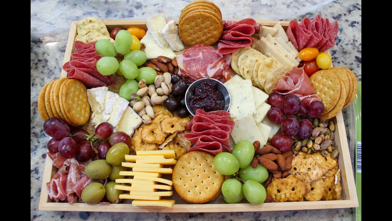 How to make an Aldi Charcuterie Board
