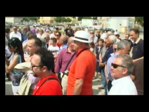 10 GIUGNO ORTONA- SCOPRIMENTO LAPIDE.avi